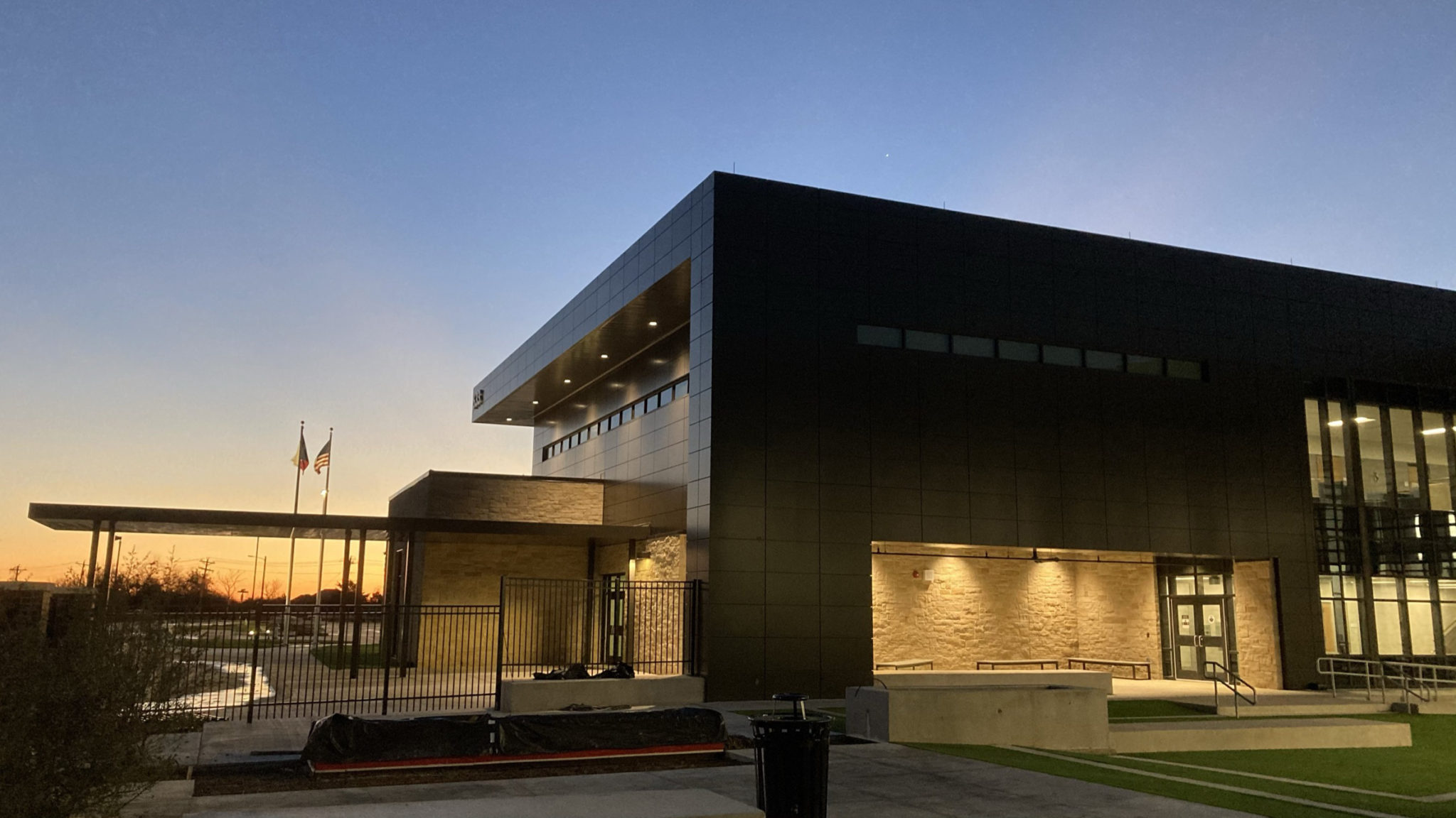 Jerry Walker Middle School | Aluminum Composite Panels - Armetco Systems